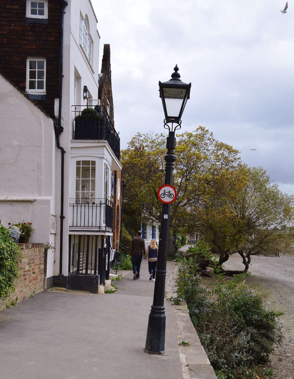 Tales from the Riverside. Green-eyed in Strand On The Green | theLONDON i